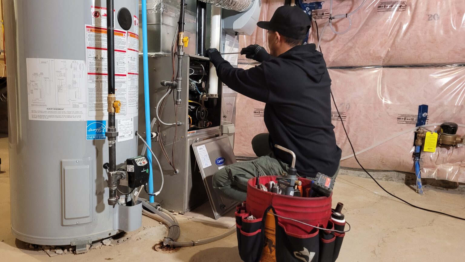 A Complete Guide To Gas Furnace Cleaning | LG Home Comfort